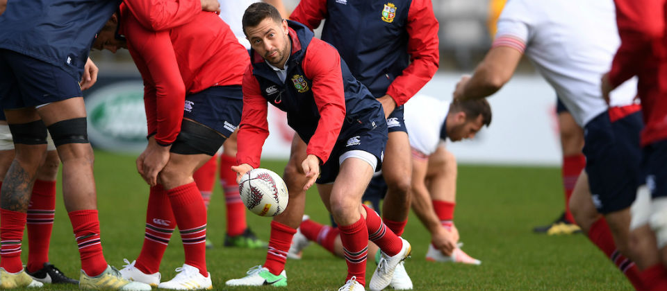 Improve Your Skills With Rugby Passing Drills | rugbystore.co.uk